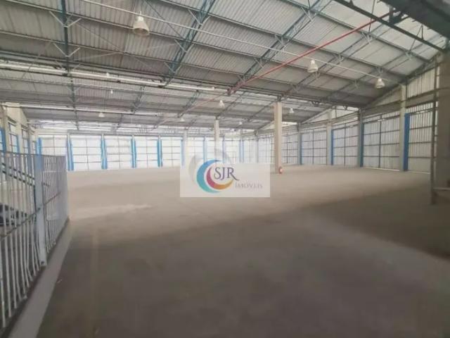 Imóvel para aluguel tem 3100 metros quadrados