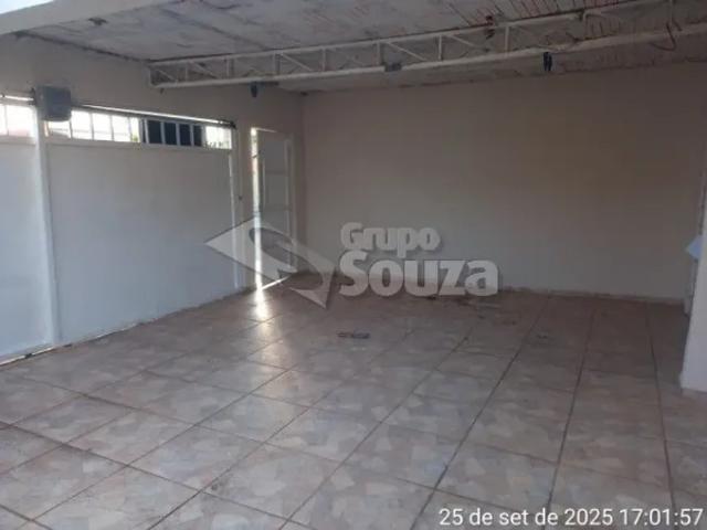 Prédio comercial para alugar no Bairro Alto com 277m, 2 banheiros