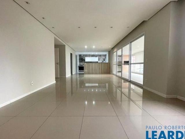 Imoveis na Aclimação