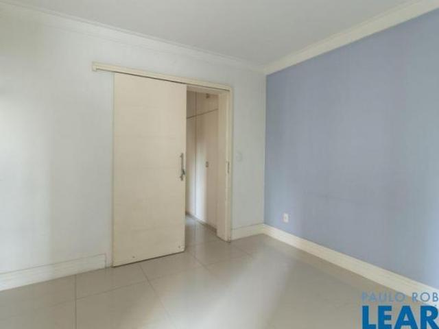 Imoveis na Aclimação