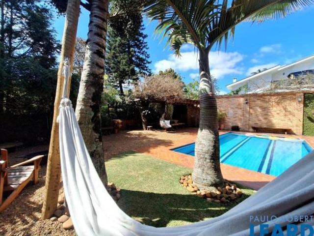 Imoveis na Aldeia da Serra