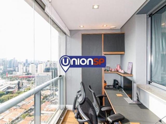 Apartamento com 2 dormitórios à venda, 76 m² por R$ 1.400.000,00 Chácara Santo Antônio São Paulo