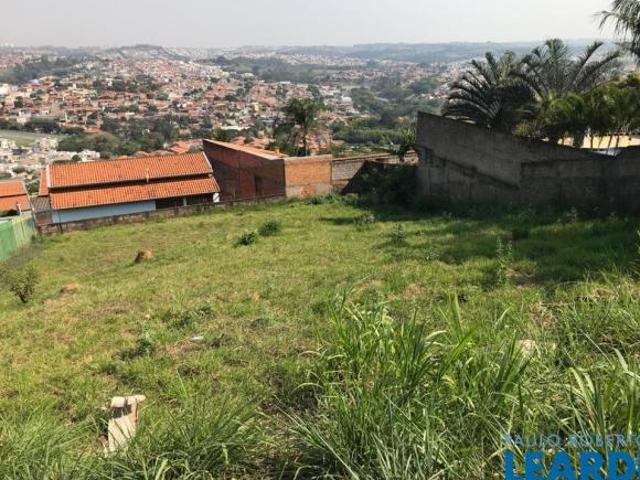 Imoveis na Colina dos Pinheiros