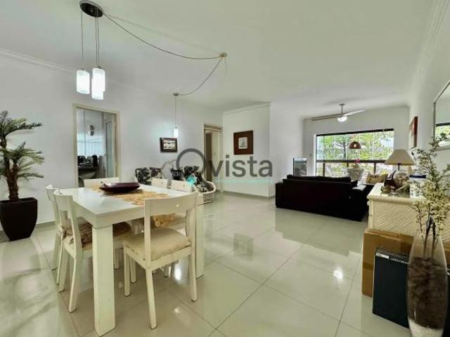 Apartamento à venda na Enseada