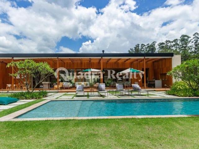 Imoveis na Fazenda da Grama