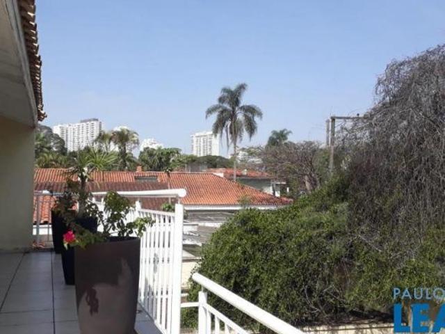 Imoveis na Granja Julieta
