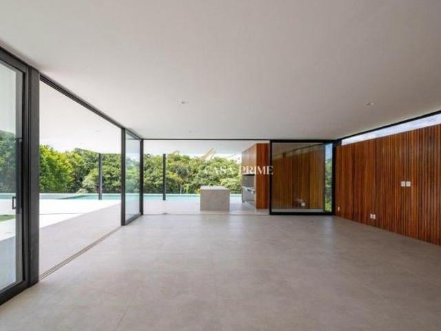 Casa térrea à venda – 6 suítes – Condomínio Quinta da Baroneza – Br