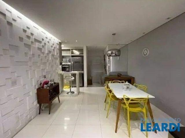Imoveis na Vila América