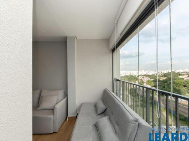Imoveis na Vila Anastácio