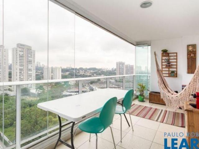 Imoveis na Vila Anastácio