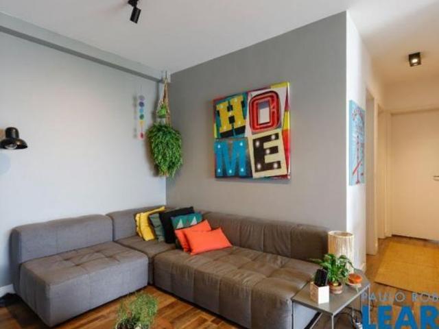 Imoveis na Vila Anastácio