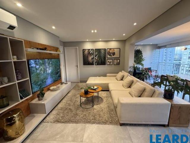Imoveis na Vila Anastácio