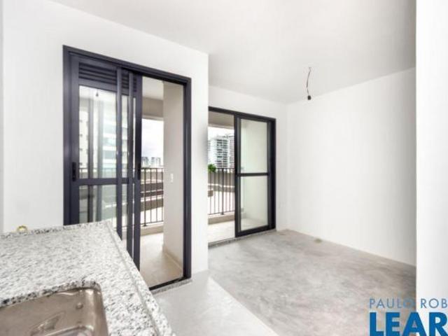 Imoveis na Vila Anastácio
