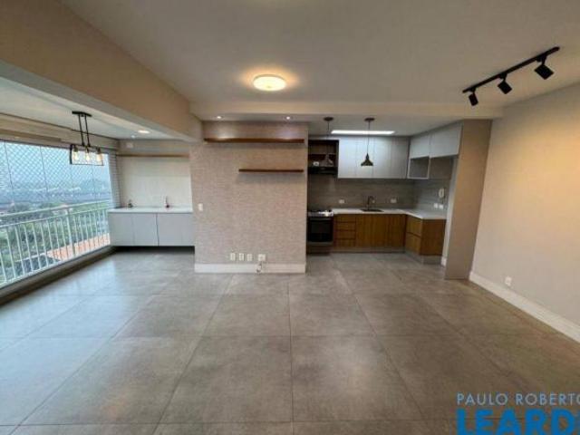 Imoveis na Vila Anastácio