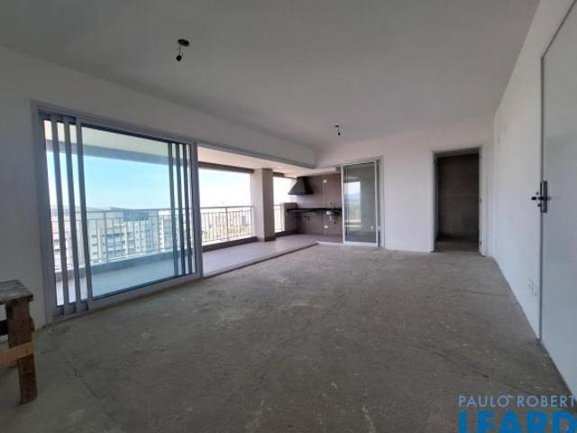 Imoveis na Vila Anastácio
