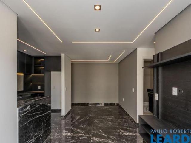 Imoveis na Vila Anastácio