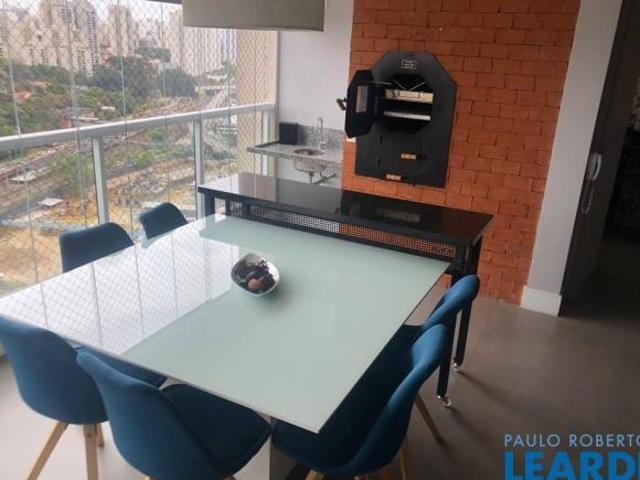 Imoveis na Vila Anastácio