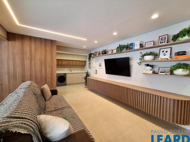Imoveis na Vila Anastácio