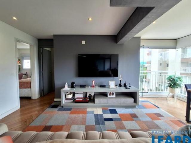Imoveis na Vila Anastácio