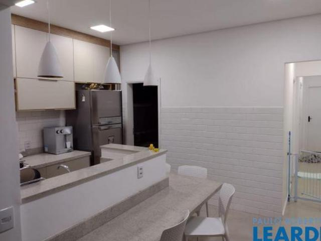 Imoveis na Vila Anastácio