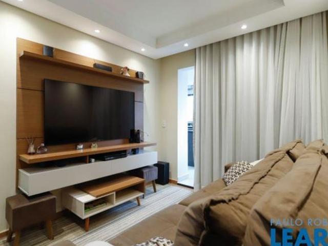 Imoveis na Vila Anastácio