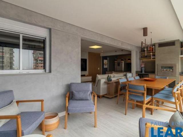 Imoveis na Vila Anastácio