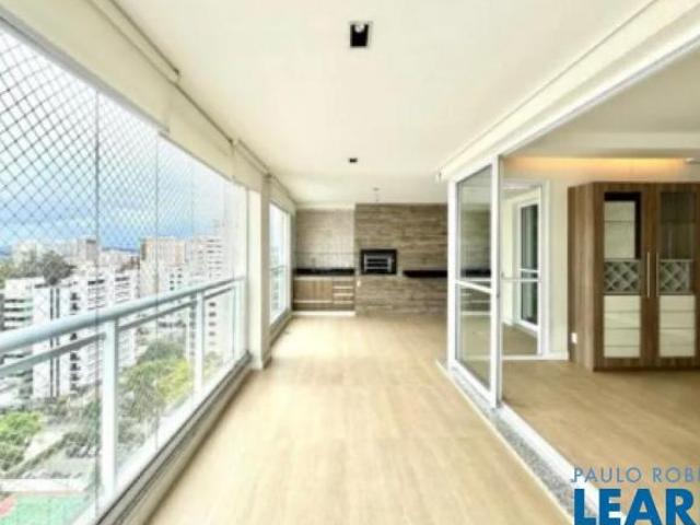 Imoveis na Vila Adyana