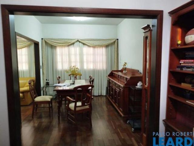 Imoveis na Vila Apiaí