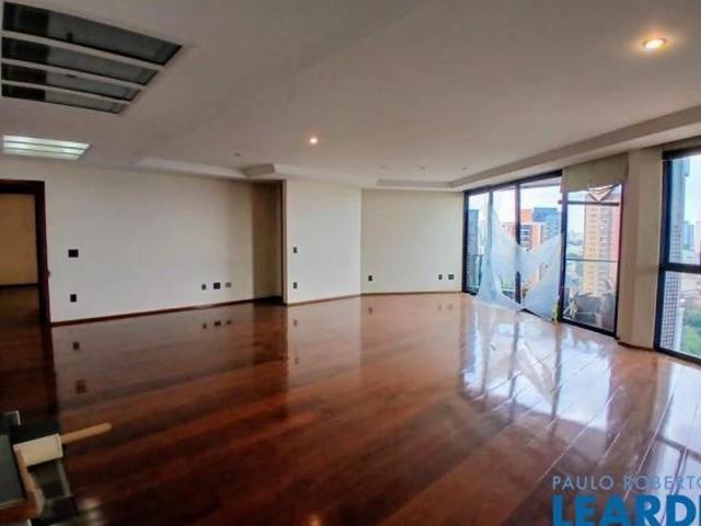Imoveis na Vila Bastos