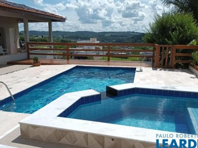 Imoveis na Vila Hípica I