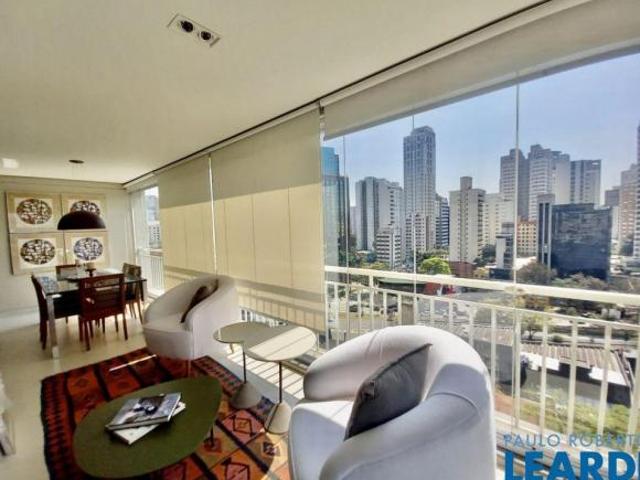Imoveis na Vila Olímpia