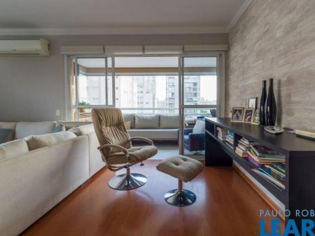 Imoveis na Vila Olímpia