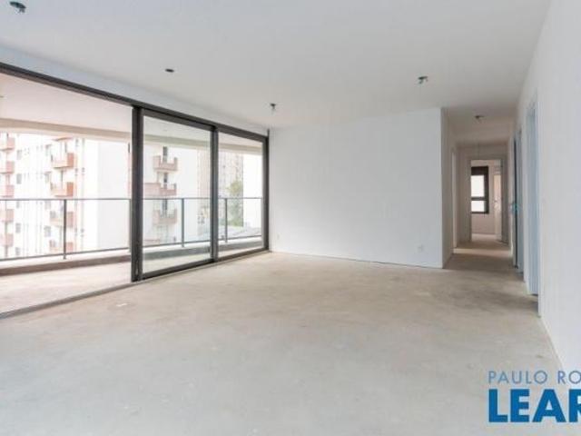 Imoveis na Vila Olímpia