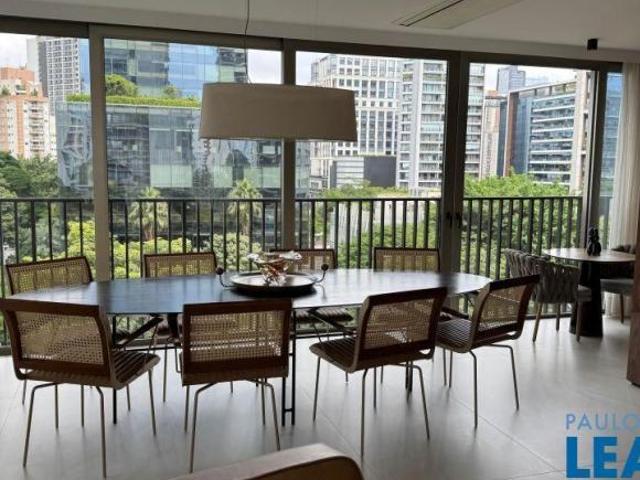 Imoveis na Vila Olímpia