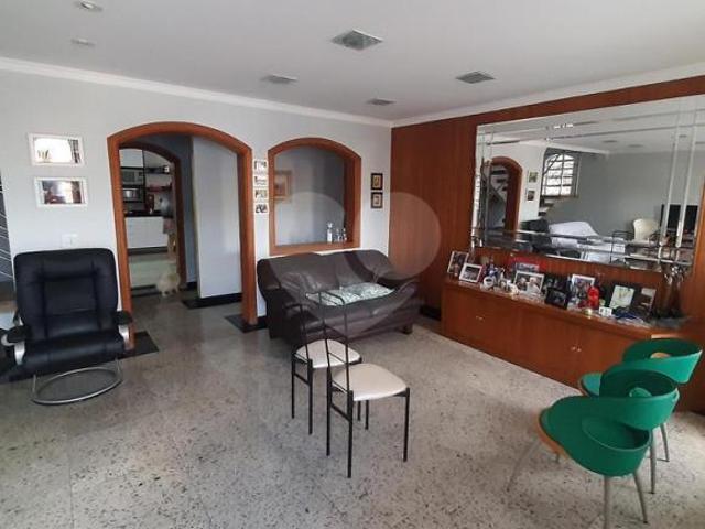Imoveis na Vila Leonor