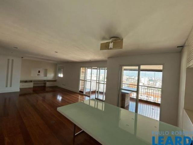 Imoveis na Vila Mascote