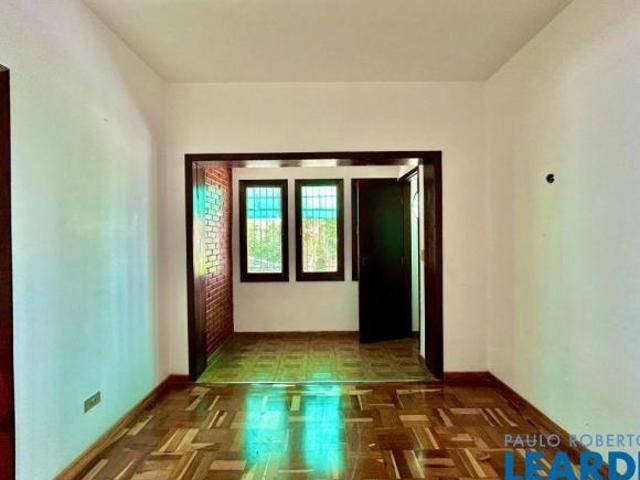 Imoveis na Vila Mascote
