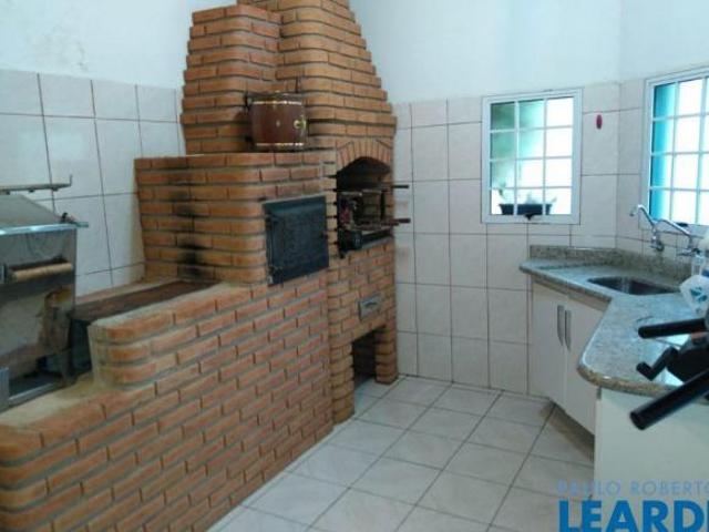 Imoveis na Vila Mussolini