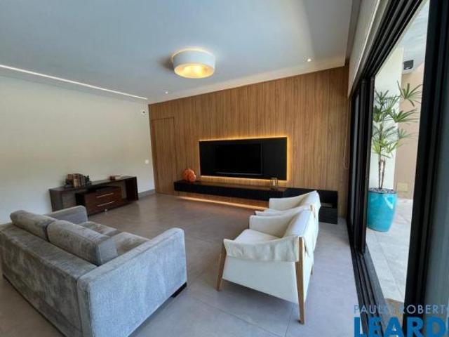 Imoveis nas Colinas da Anhangüera