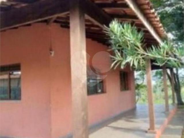 Fazenda em Bom Jardim, Jundiaí/SP de 357m² 3 quartos à venda por R$ 2.100.000,00 ou para locação R$