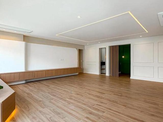 Apartamento à venda no Campo Belo