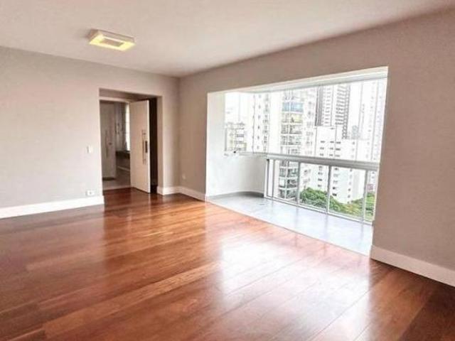 Espetacular Apartamento à Venda em Campo Belo