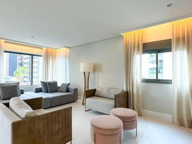 Apartamento à venda no Campo Belo