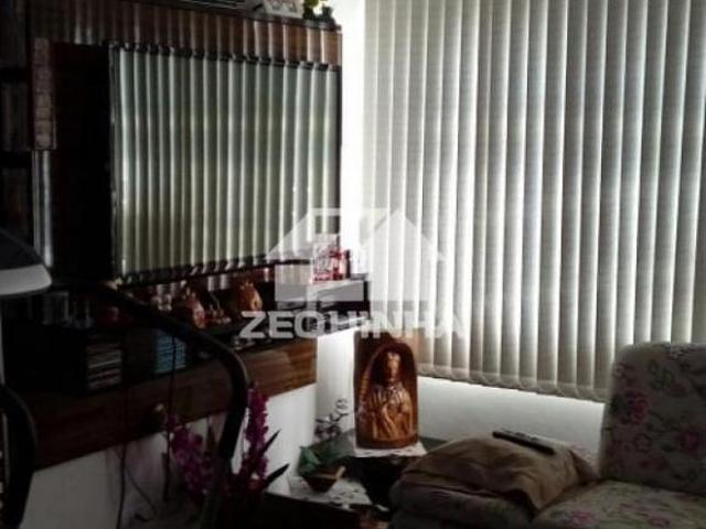 Apartamento à venda no Centro