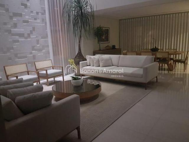Casa em Centro, Campinas/SP de 334m² 4 quartos à venda por R$ 2.980.000,00