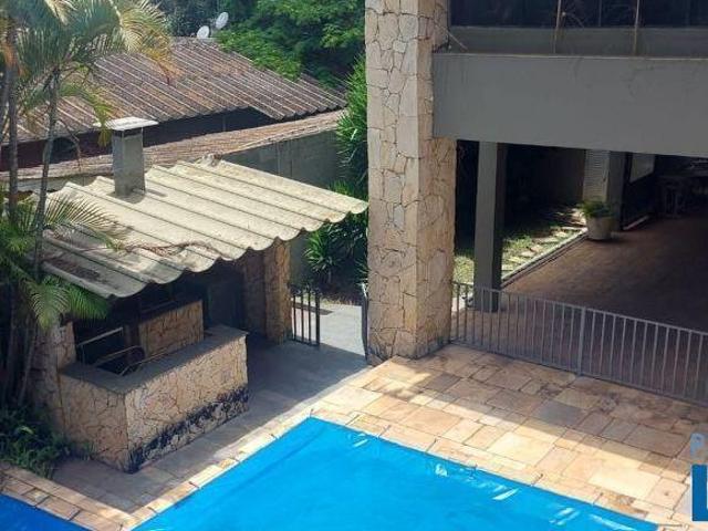 Imoveis no Condomínio Clube de Campos Valinhos