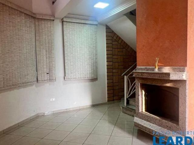 Imoveis no Condomínio Arujá 5