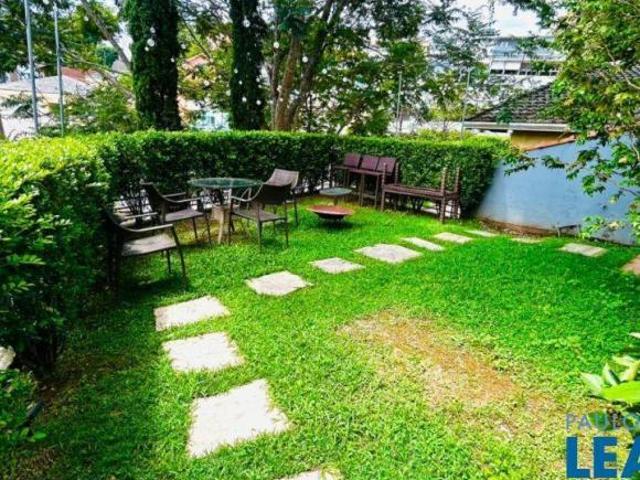 Imoveis no Condomínio Arujá Country Club