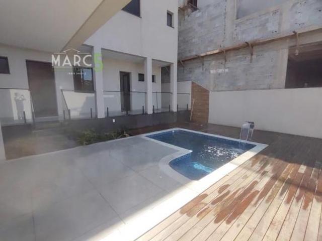 Imoveis no Condomínio Arujá Country Club