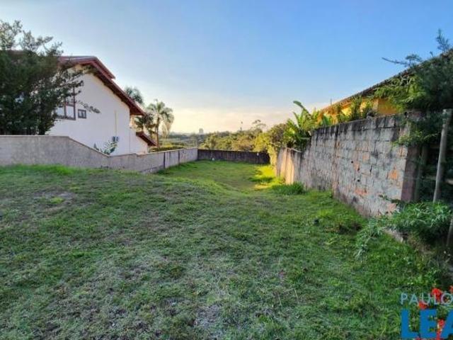 Imoveis no Condomínio Green Boulevard